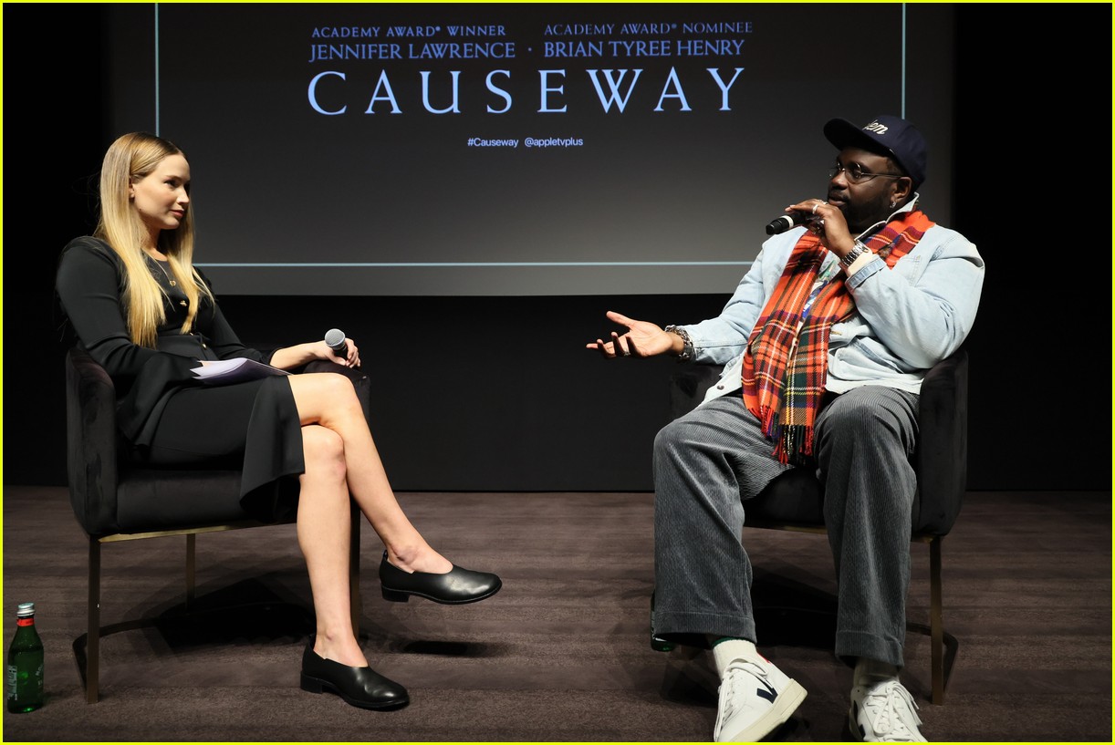 Jennifer Lawrence Hosts Screening for Oscar-Nominated 'Causeway' Co ...