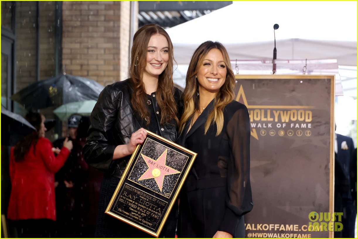 Ray Liotta's Daughter Accepts His Posthumous Star on Hollywood Walk of ...
