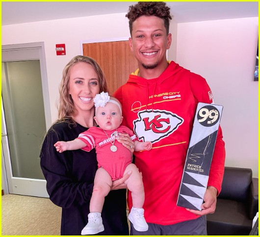 Patrick Mahomes' Kids - Cutest Family Photos with Sterling & Bronze ...