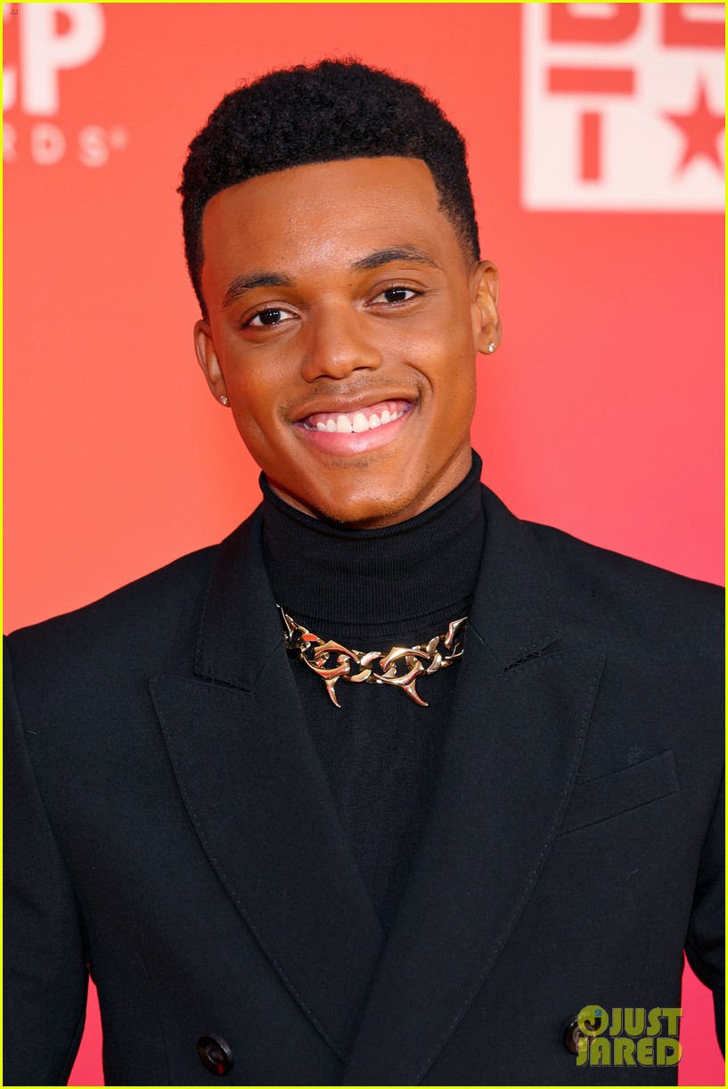 Quinta Brunson, Sheryl Lee Ralph, Viola Davis & More Stars Attend NAACP ...