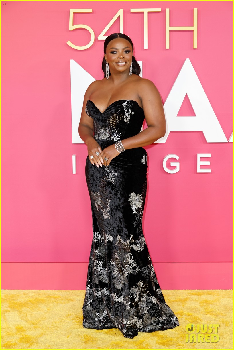 Quinta Brunson, Sheryl Lee Ralph, Viola Davis & More Stars Attend NAACP ...