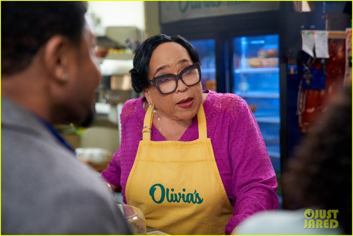 Andrea Lewis Teases Mahogany's 'A Nashville Legacy' With 'American Idol ...