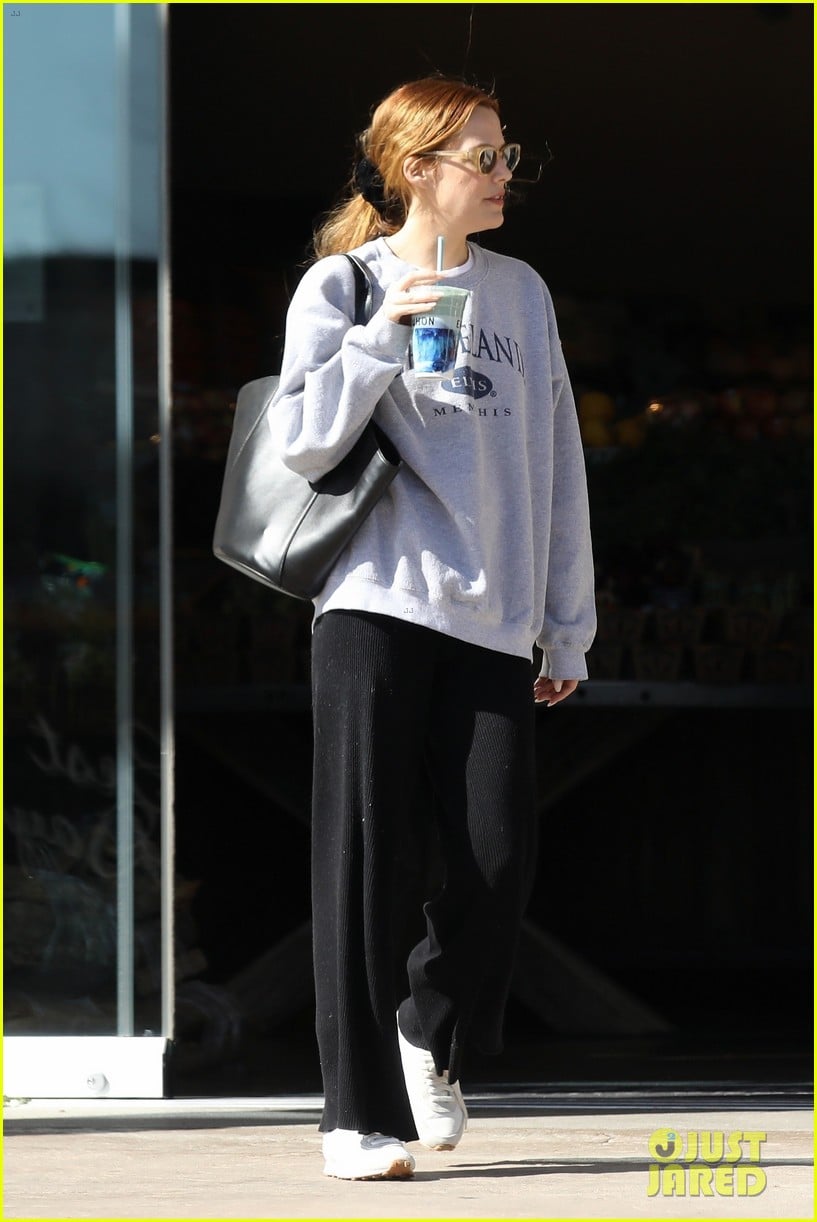 Riley Keough & Husband Ben Smith-Petersen Grab Lunch in Calabasas ...