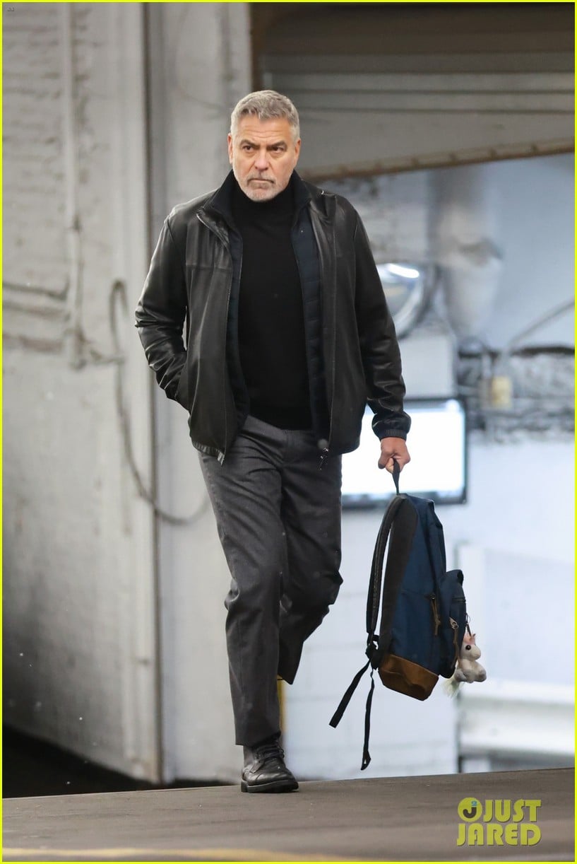 Brad Pitt & George Clooney Film Late-Night Scenes for 'Wolves' Thriller ...