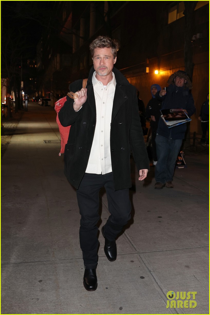Brad Pitt & George Clooney Film Late-Night Scenes for 'Wolves' Thriller ...