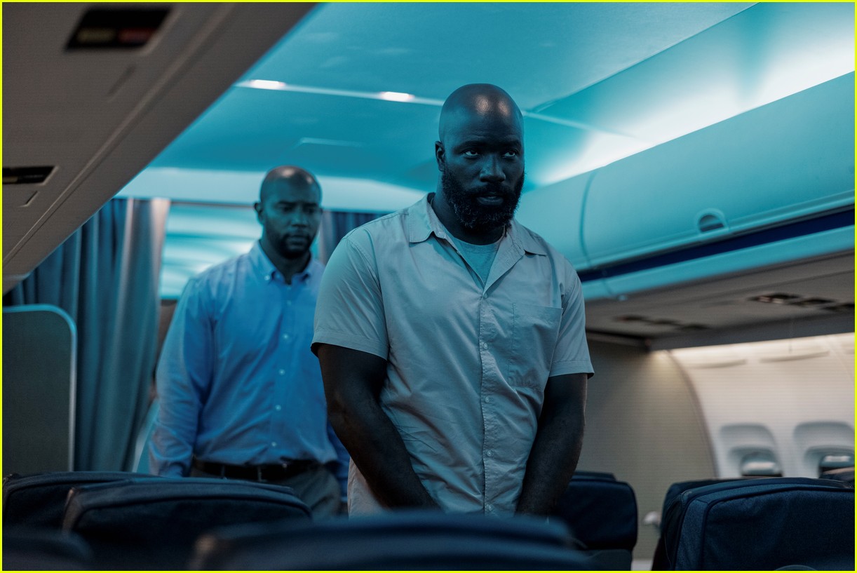 Mike Colter to Star in 'Ship,' a Sequel to 'Plane'; Gerard Butler's ...