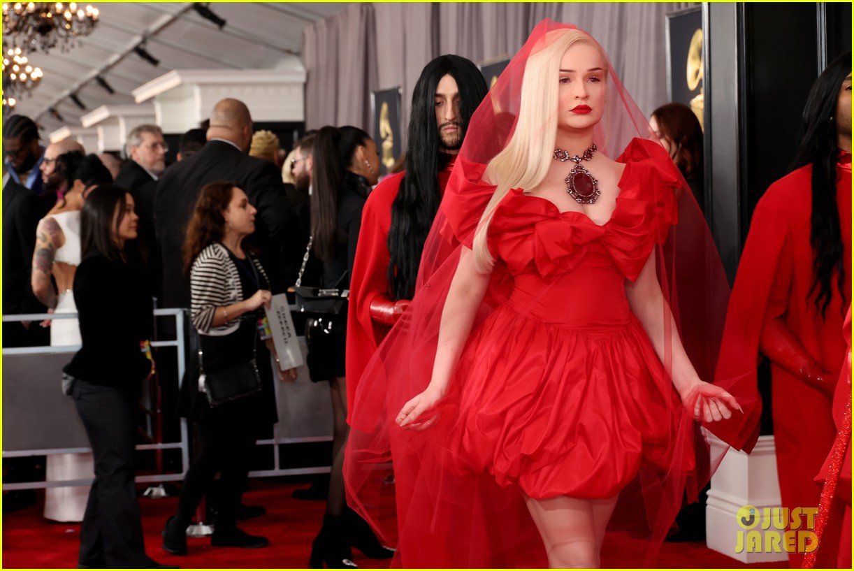 Sam Smith & Kim Petras Wear Matching Red Outfits to Grammys 2023 to Celebrate 'Unholy' Song ...