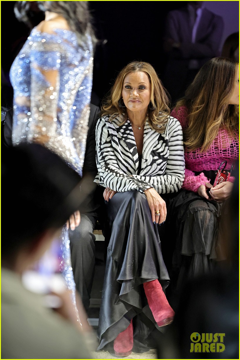 Vanessa Williams Attends Pamella Roland Fashion Show with Her Three ...