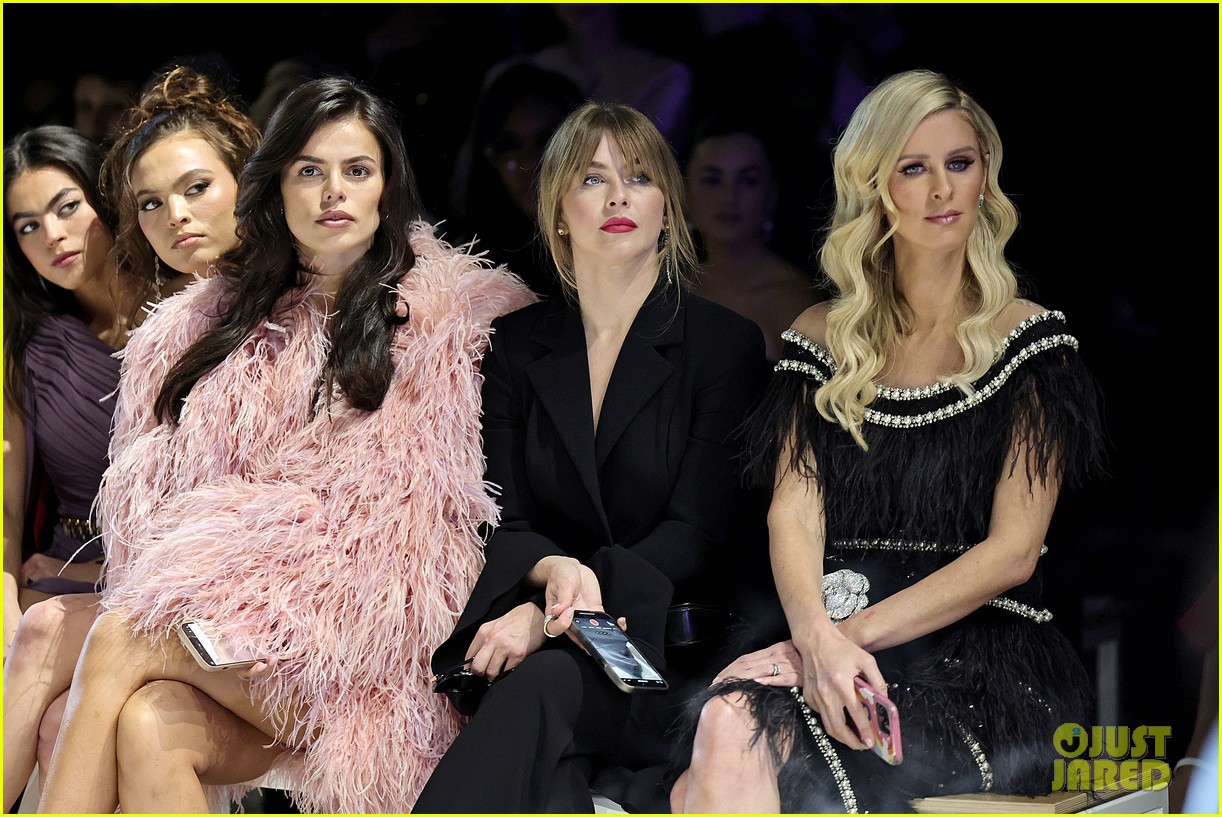 Vanessa Williams Attends Pamella Roland Fashion Show with Her Three ...