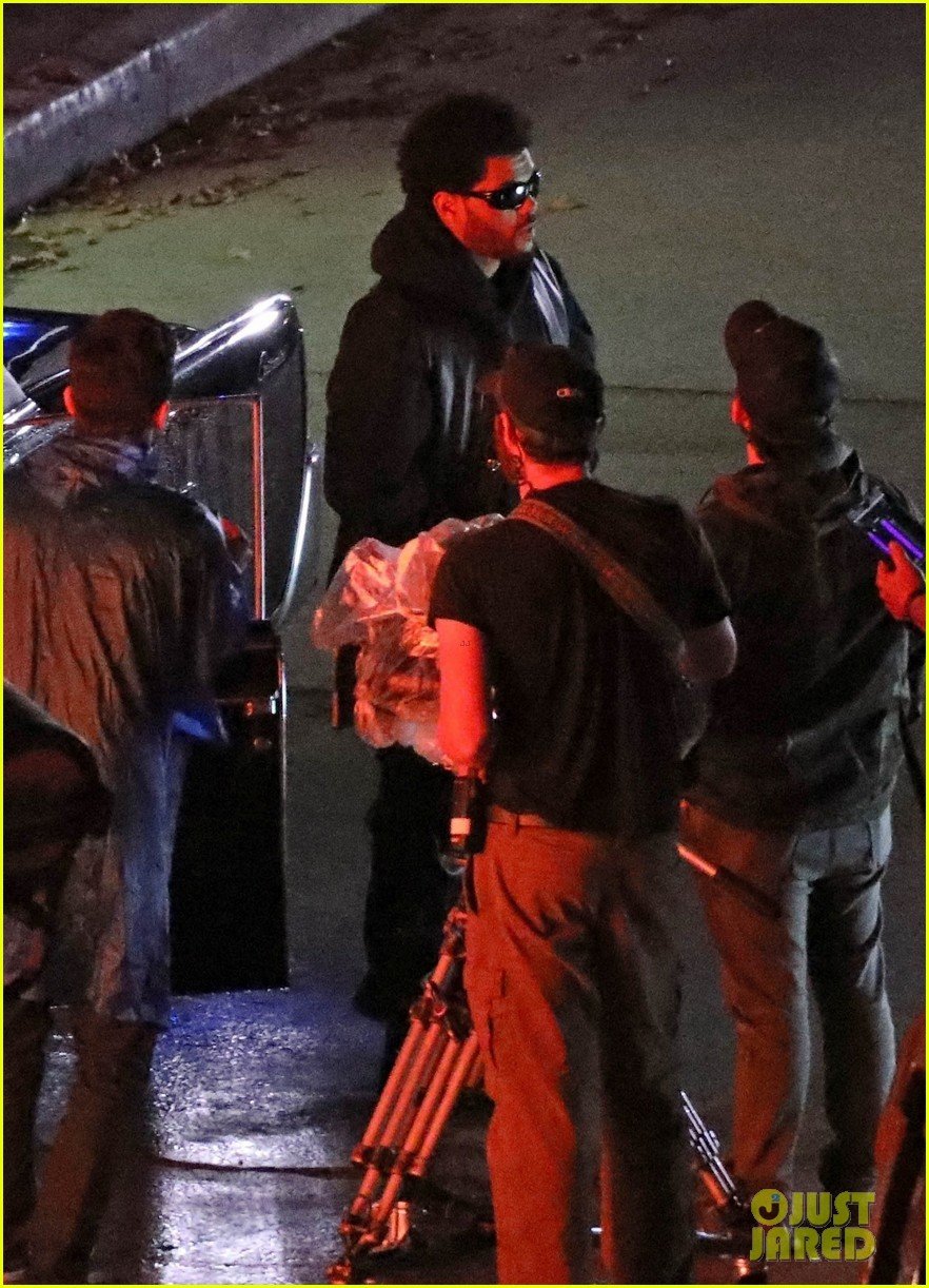 The Weeknd Shoots Night Scenes for a New Music Video: Photo 4891932 ...