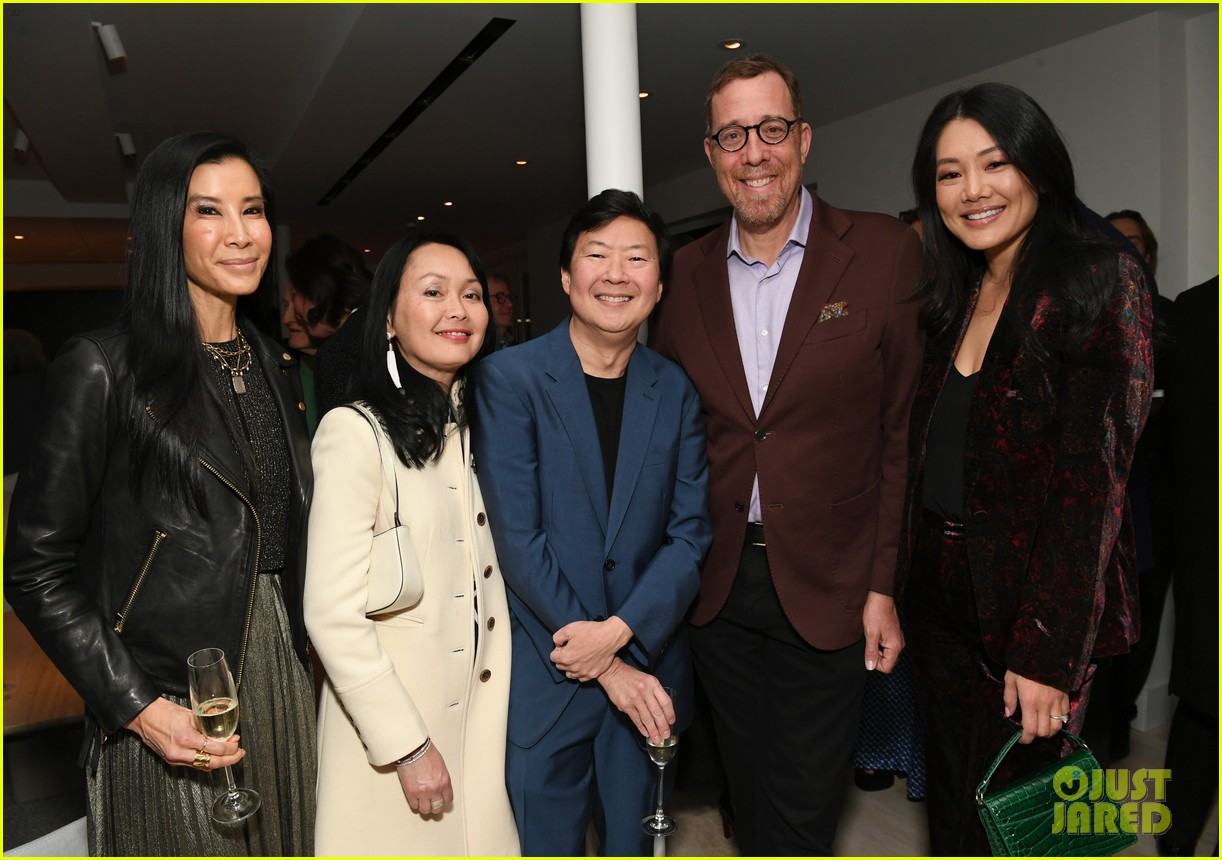 Michelle Yeoh Has 'Crazy Rich Asians' Reunion With Henry Golding & Ken ...