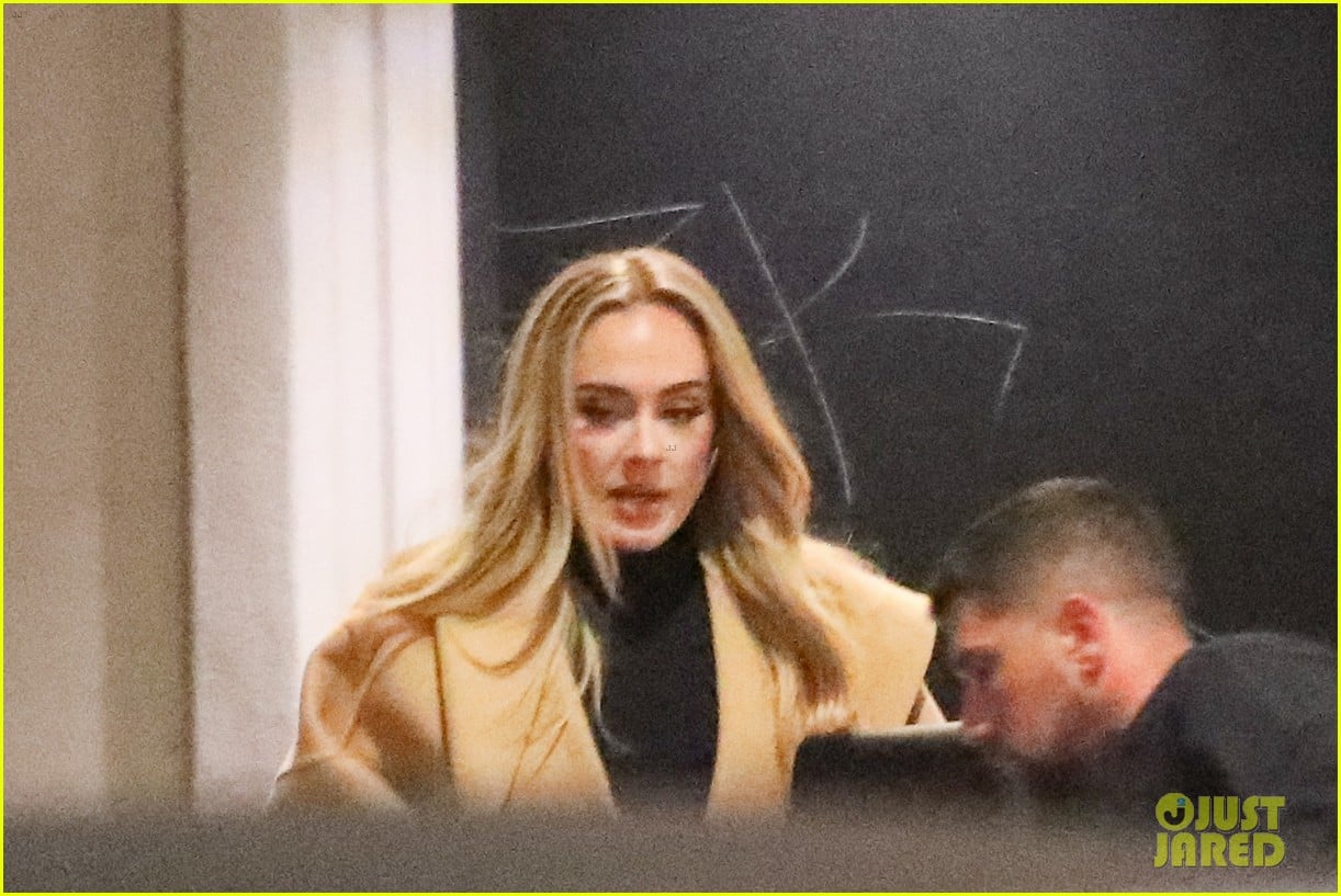 Adele Heads Out After Grabbing Dinner in Santa Monica: Photo 4905086 | Adele Photos | Just Jared ...