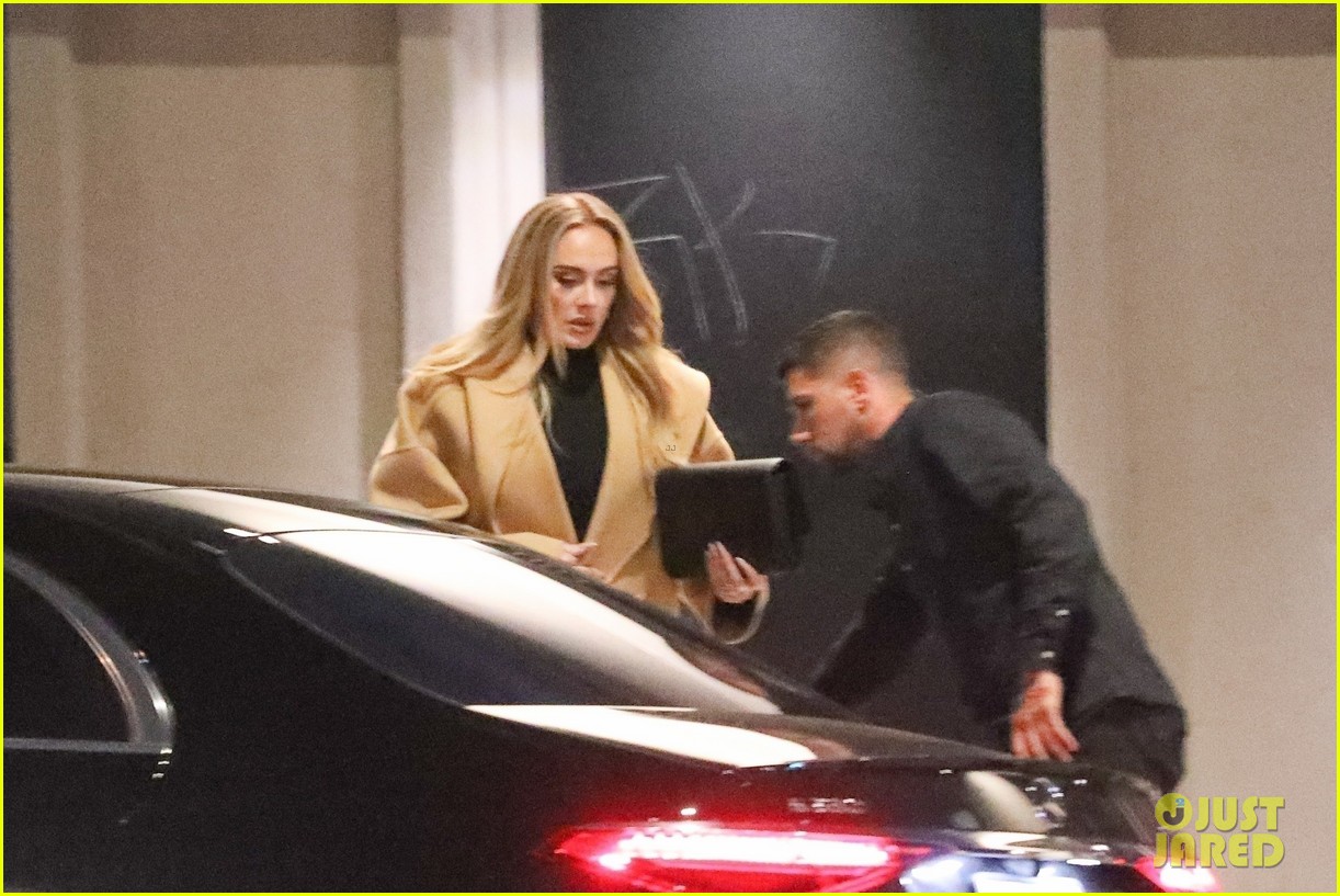 Adele Heads Out After Grabbing Dinner in Santa Monica: Photo 4905124 | Adele Photos | Just Jared ...