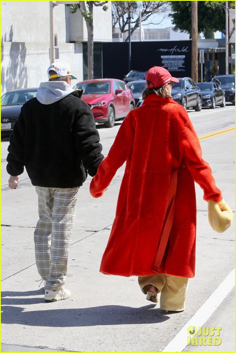 Hailey Bieber Spotted On Sunday Brunch Date With Justin Bieber After