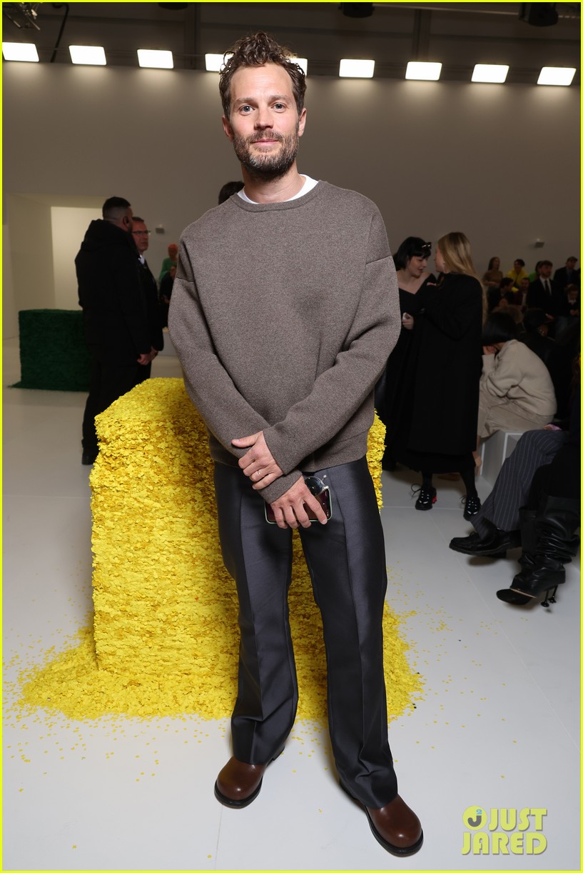 Jamie Dornan Reunites with 'Belfast' Co-Star Caitriona Balfe at Loewe ...