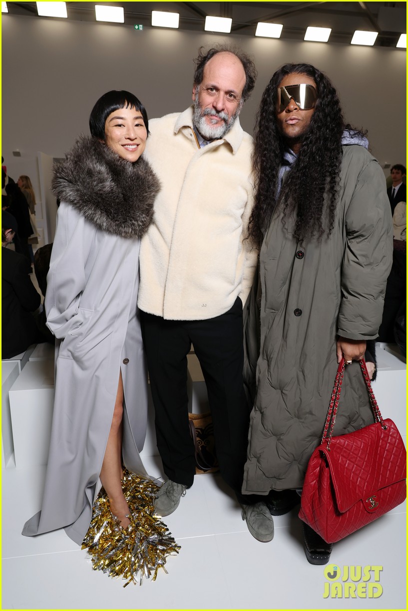 Jamie Dornan Reunites with 'Belfast' Co-Star Caitriona Balfe at Loewe ...