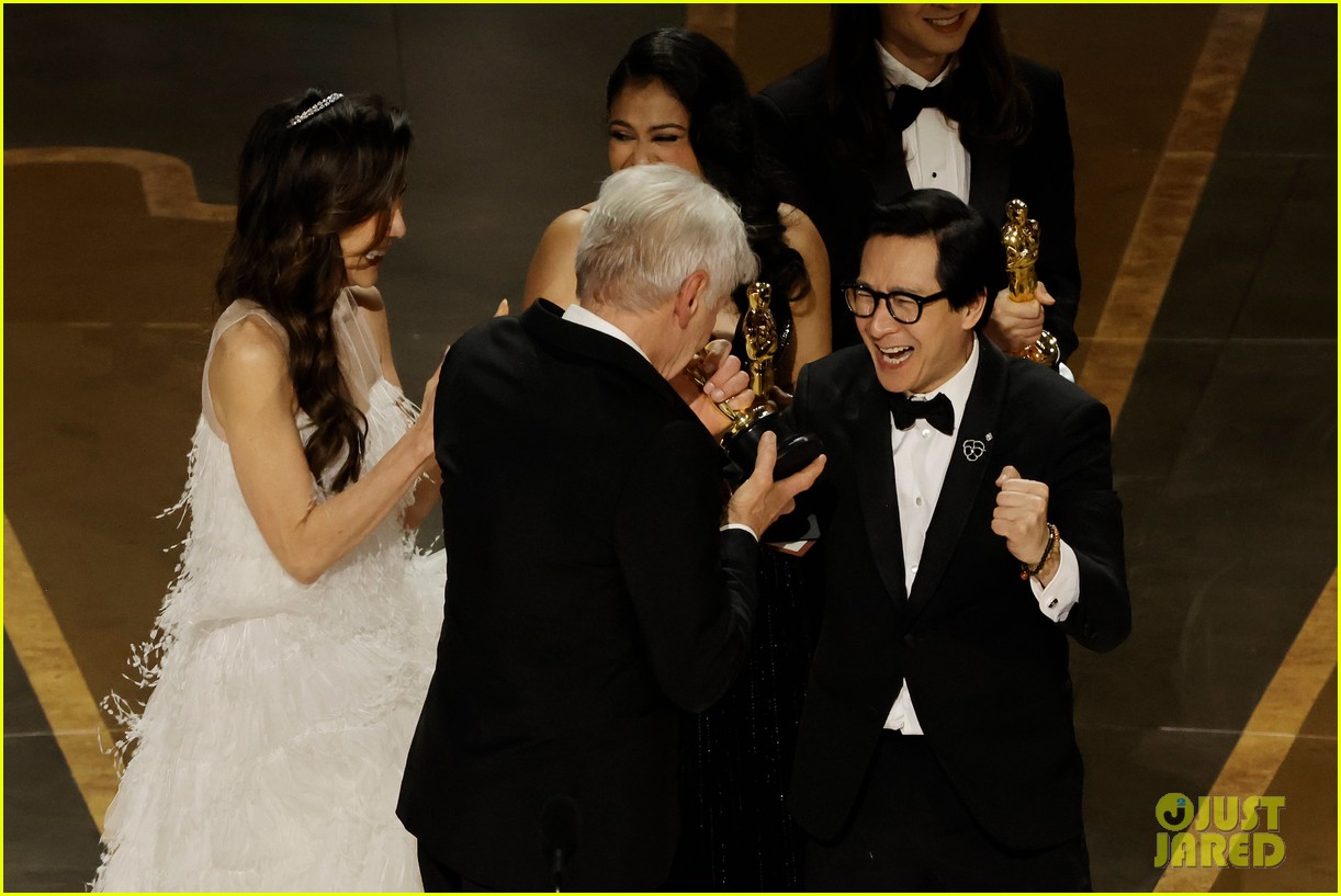 'Everything Everywhere All at Once' Wins Best Picture at Oscars 2023!: Photo 4907307 | Oscars ...