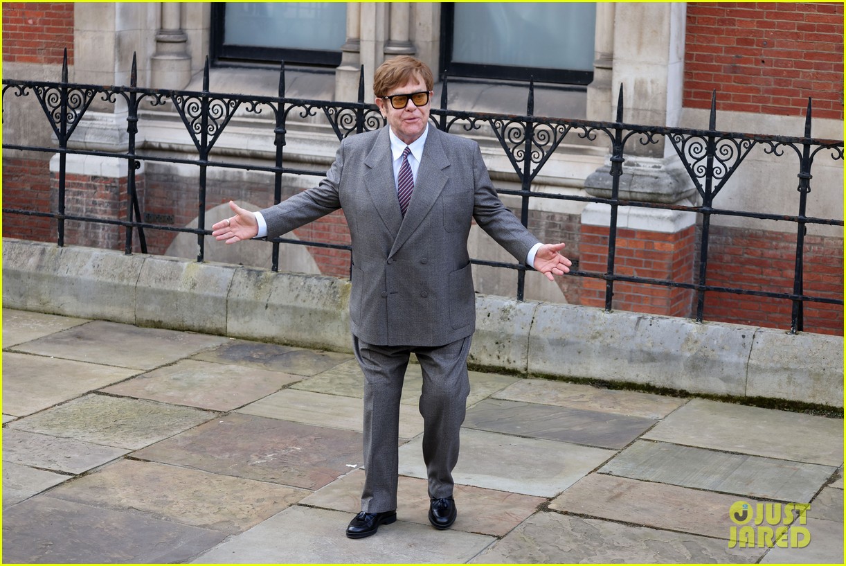 Elton John & Prince Harry Leave Royal High Courts After First Day Of ...