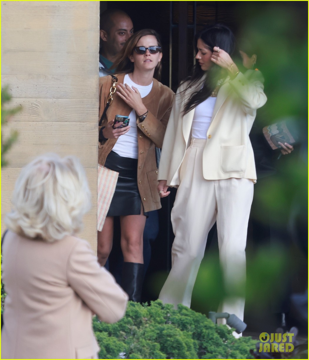 Emma Watson Grabs Lunch in Malibu Before Cheering on Taylor Swift's ...