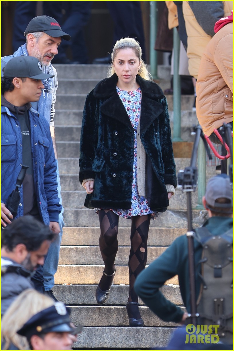 Lady Gaga Kisses a Woman on the Set of 'Joker 2' in NYC, Resumes ...