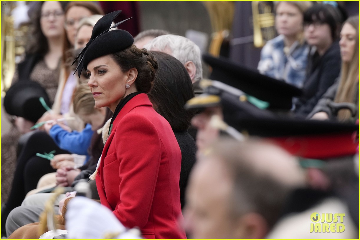 Kate Middleton Gets Pinned With Her Very Own Leek During St. David's ...