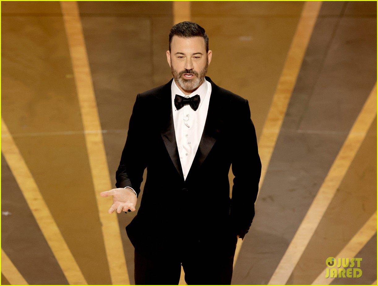 Jimmy Kimmel Pokes Fun at Will Smith Slap, Trolls Tom Cruise & James ...