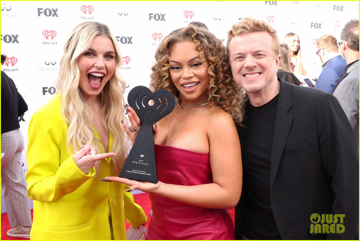 Latto Brings Big Energy to the Red Carpet & Stage, Wins Best New Hip ...