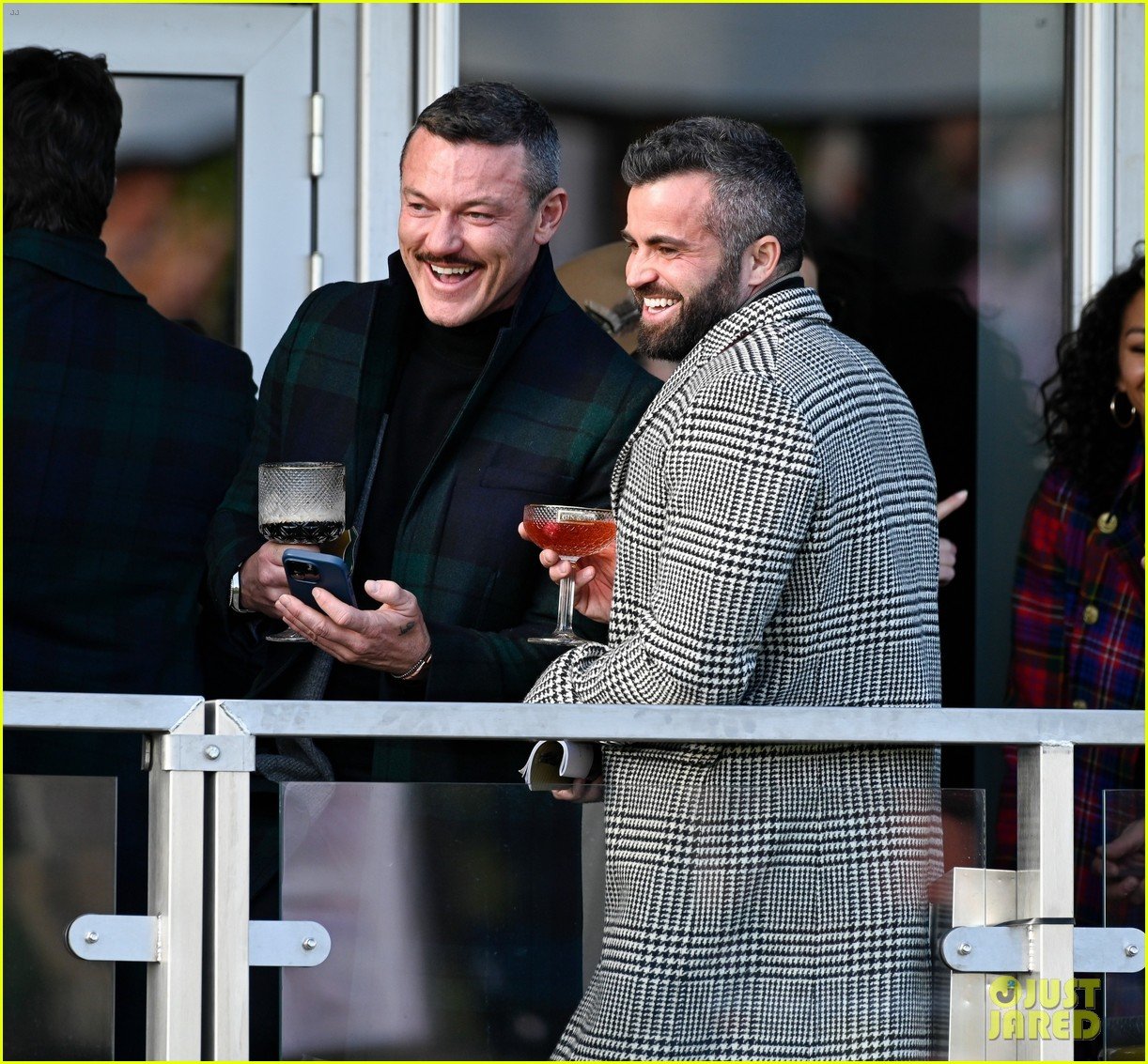 Luke Evans & Boyfriend Fran Tomas are All Smiles While Attending Gold ...