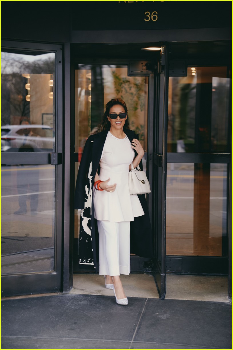 Millie Bobby Brown Readies Release of Her Debut Novel: Photo 4913356 ...