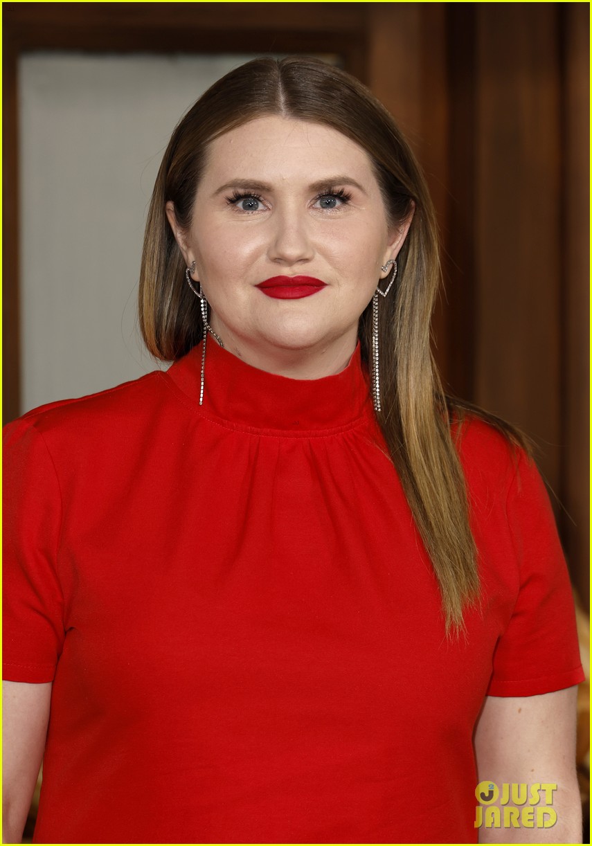 Jennifer Aniston & Jodie Turner-Smith Glam Up In Silver & Gold For ...