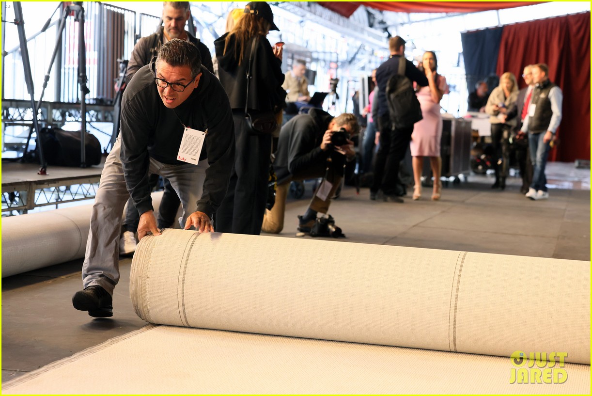 The 2023 Oscars Are Breaking A Decades-Old Tradition By Going With A ...