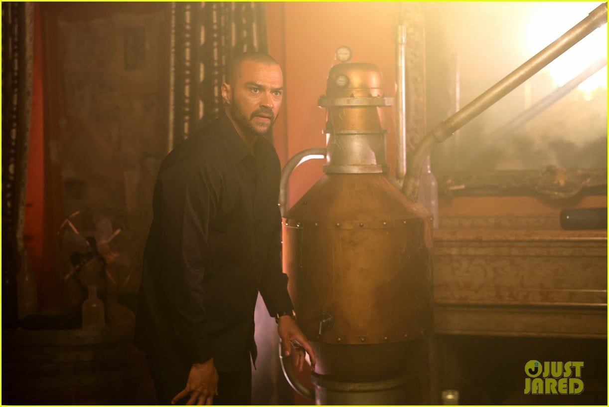 Pedro Pascal Joins Jesse Williams & Ashley Benson to Solve a Real-Life ...