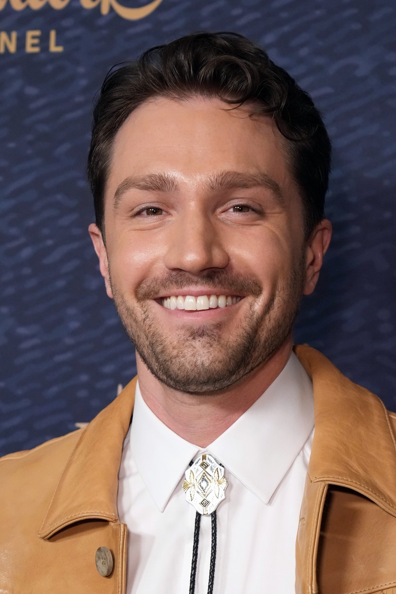 Chyler Leigh Supports Tiera Skovbye, Nancy Travis & More at Hallmark's ...