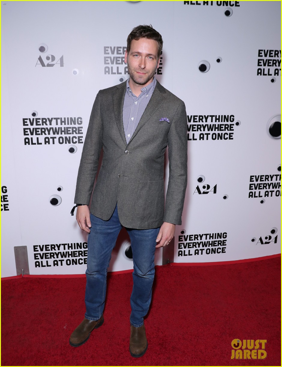 'Everything Everywhere' Editor Paul Rogers Has the Internet Thirsting ...