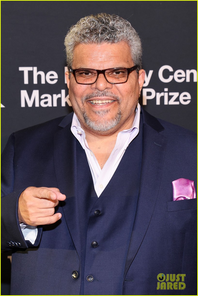 Jennifer Aniston & Drew Barrymore Cheer On Adam Sandler During Mark ...