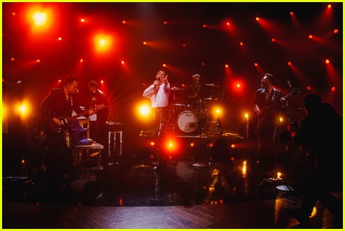 The Scarlet Opera Makes Their TV Debut With 'Alive'!: Photo 4901436 ...