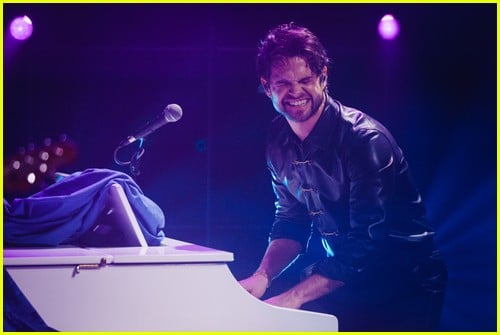 The Scarlet Opera Makes Their TV Debut With 'Alive'!: Photo 4901439 ...