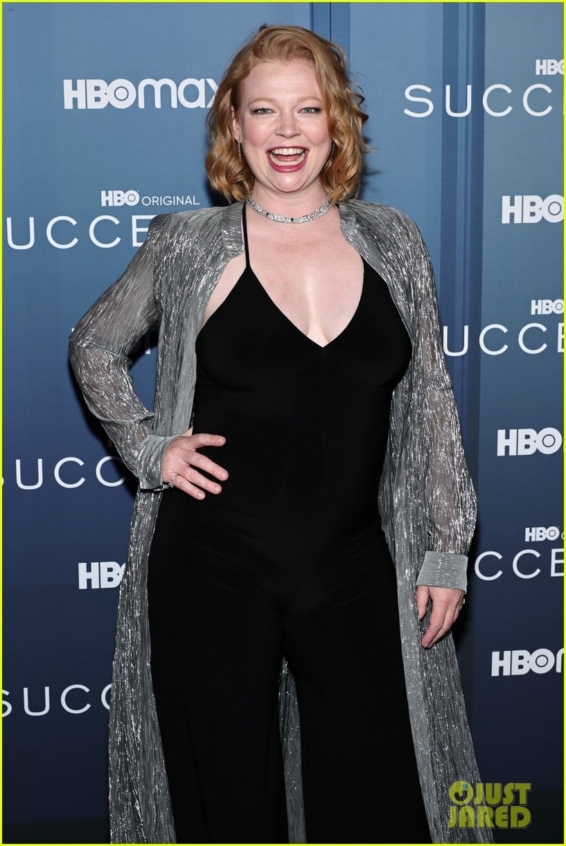Sarah Snook Is Pregnant, Debuts Baby Bump at 'Succession' Final Season ...