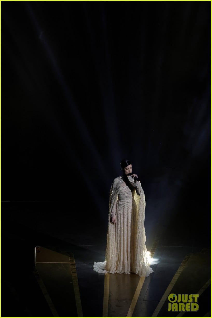 Sofia Carson & Diane Warren Kick Off Oscars 2023 Performances with 'Applause' (Watch): Photo ...