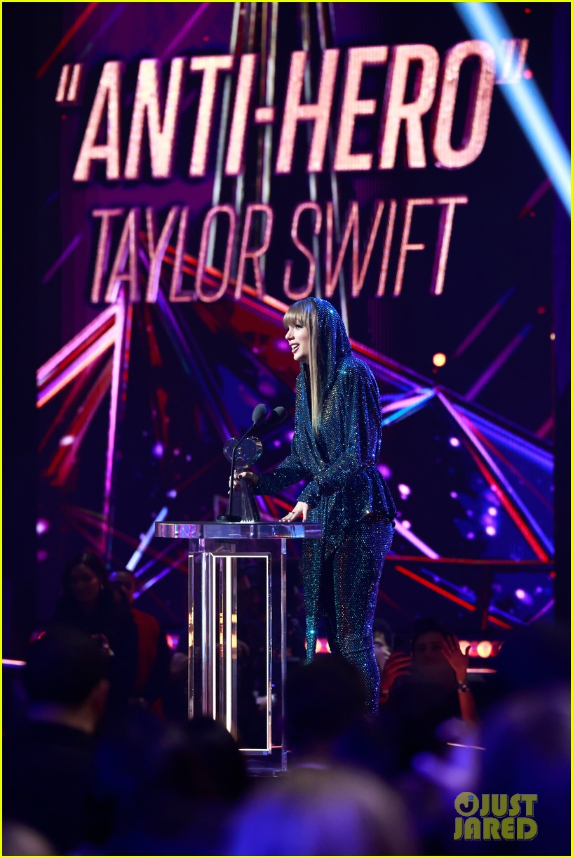 Taylor Swift Admits She Thought 'Anti-Hero' Wouldn't Be a Hit While Accepting Song of the Year ...