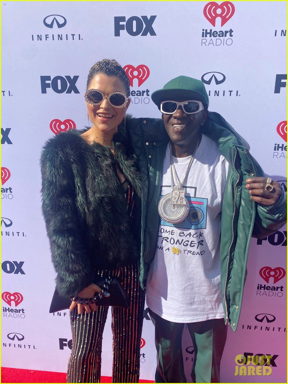 Flavor Flav Wears Taylor Swift Easter Eggs to iHeart Awards, Snaps ...