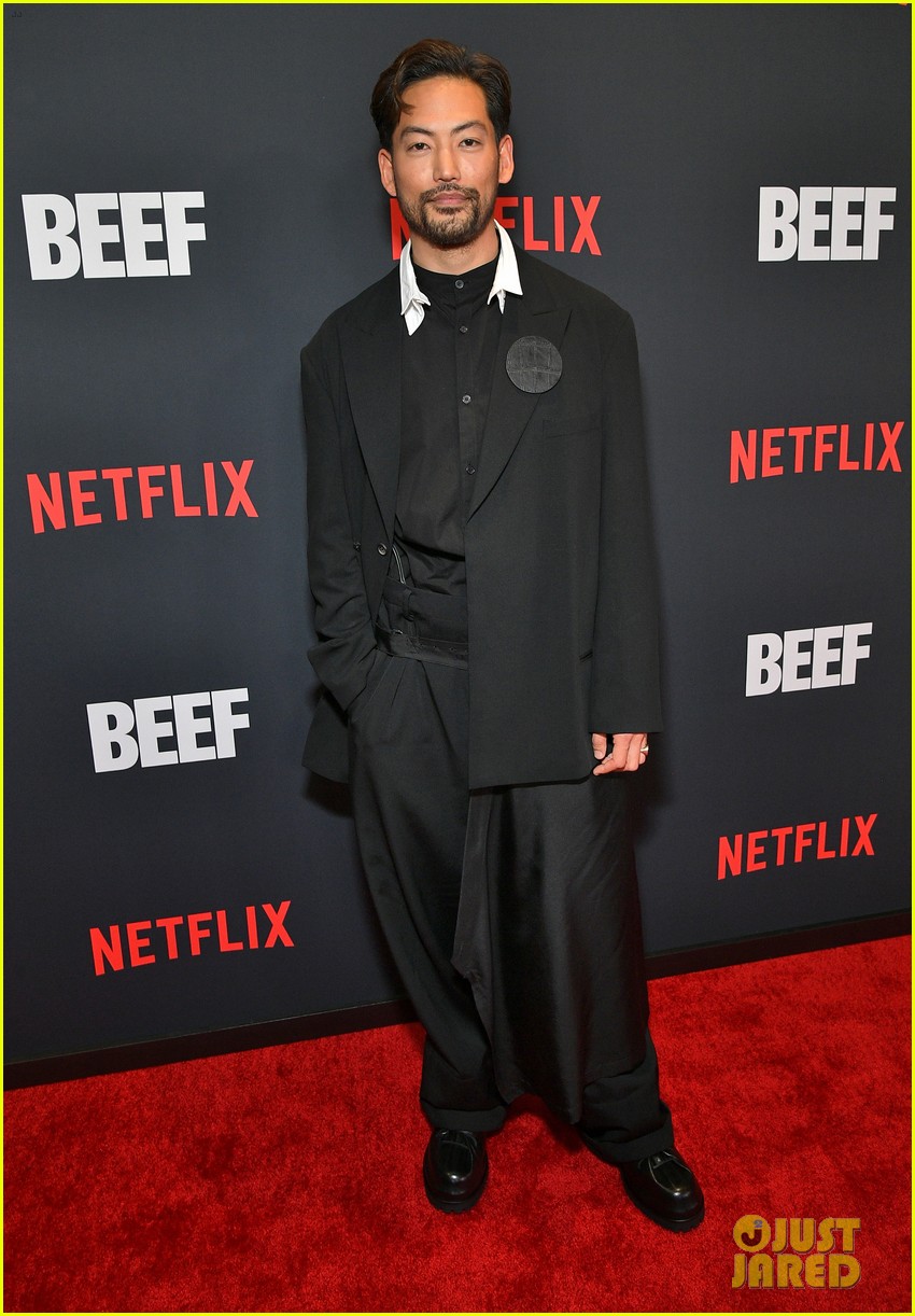 Ali Wong & Steven Yeun Step Out for Netflix's 'BEEF' Premiere in L.A.: Photo 4916160 | Steven ...