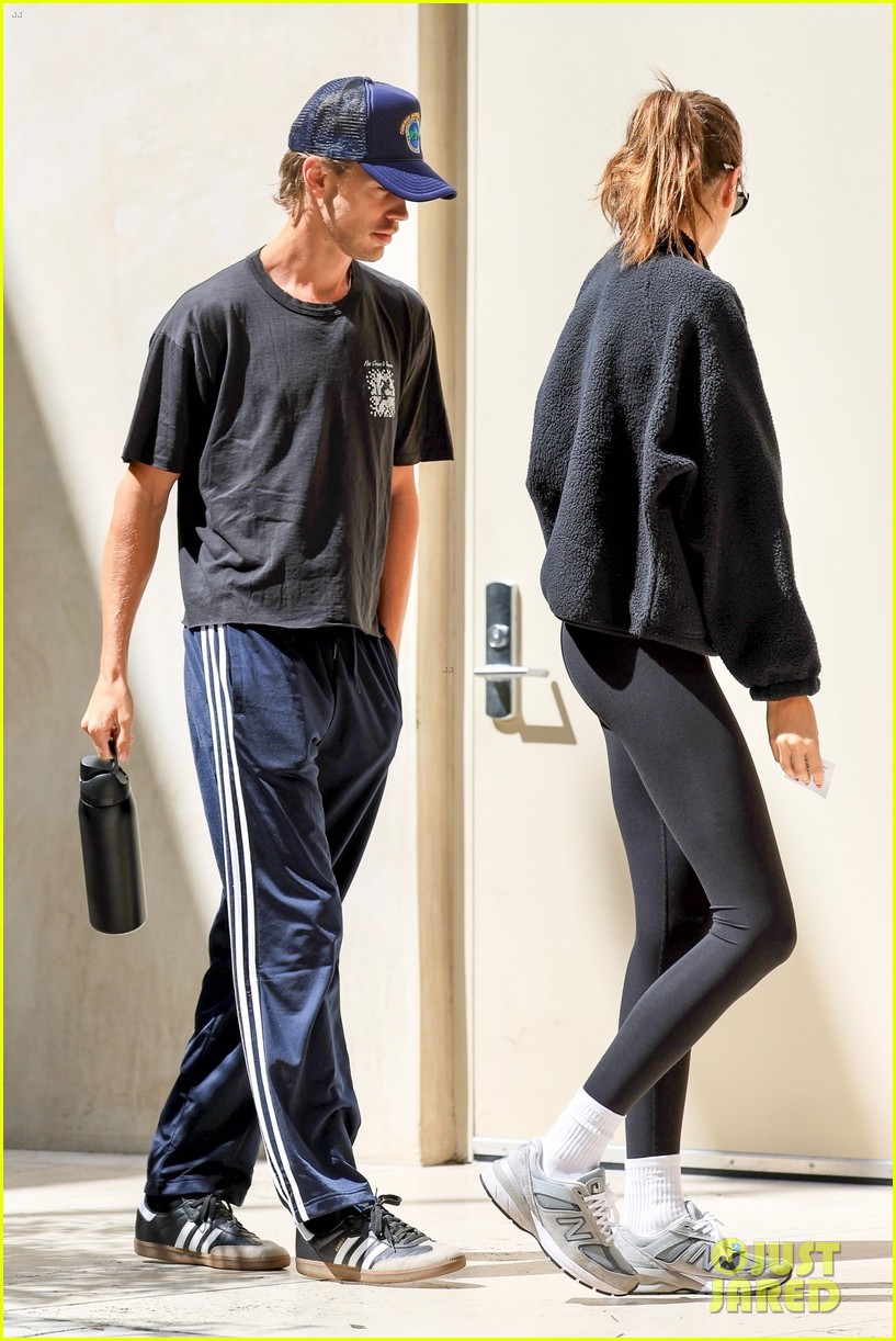 Austin Butler & Kaia Gerber Head to Joint Pilates Class: Photo 4922043 ...