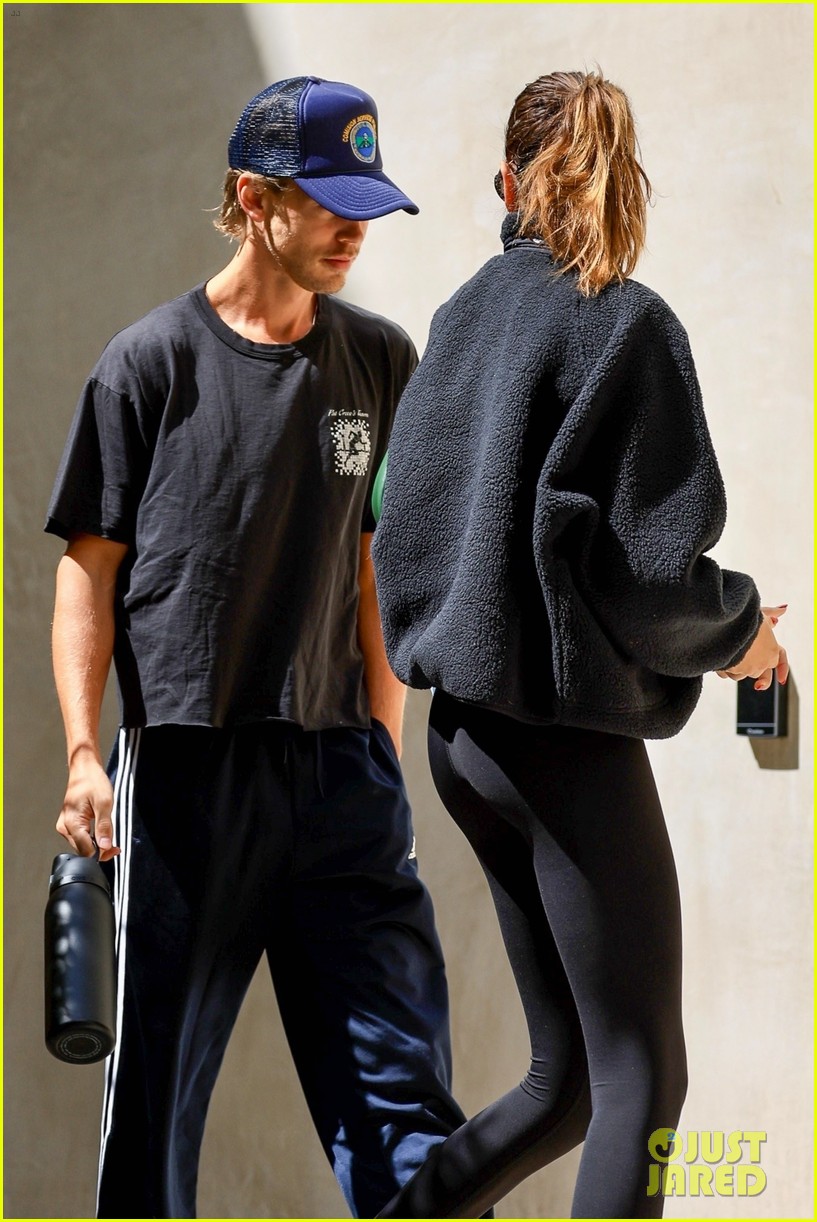 Austin Butler & Kaia Gerber Head to Joint Pilates Class: Photo 4922044 ...