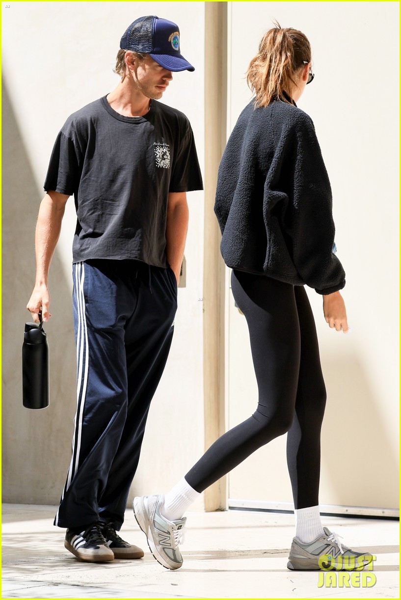 Austin Butler & Kaia Gerber Head to Joint Pilates Class: Photo 4922056 ...