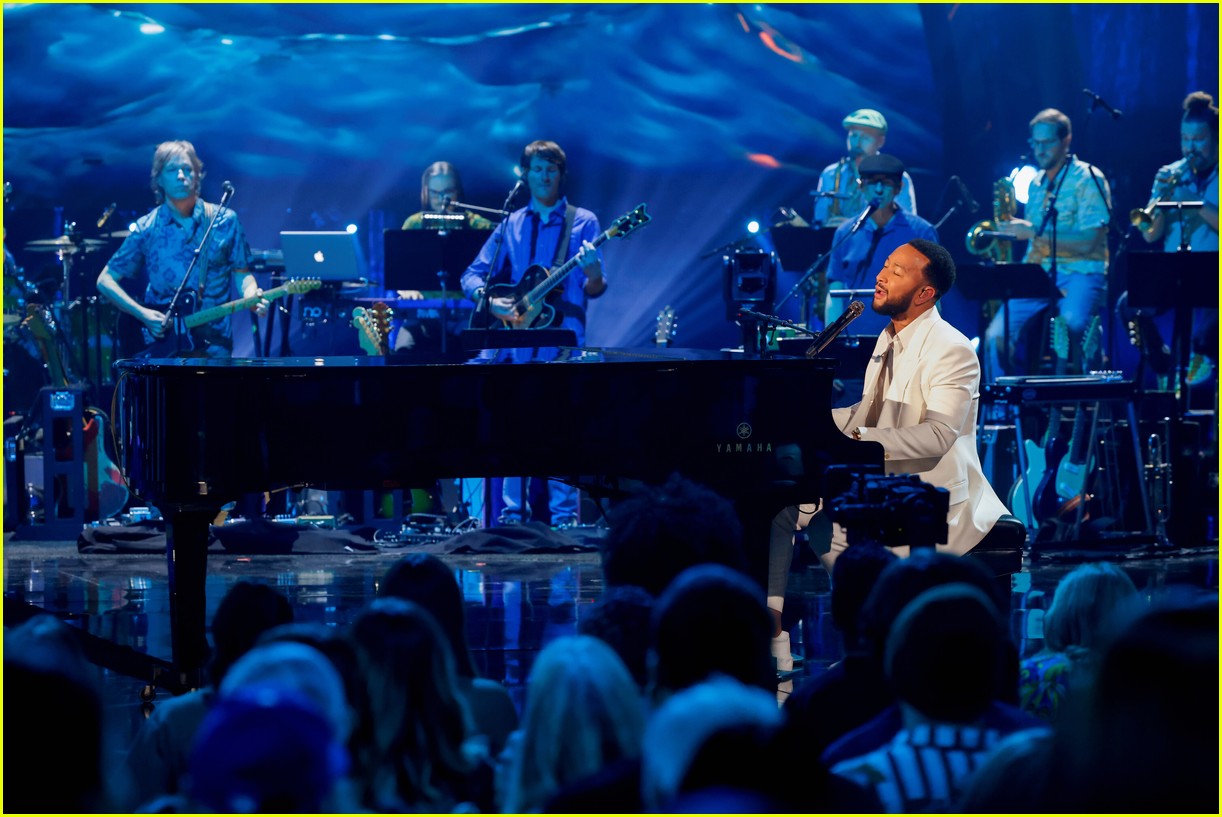 'A Grammy Salute to the Beach Boys' on CBS - Performers, Celebrity ...