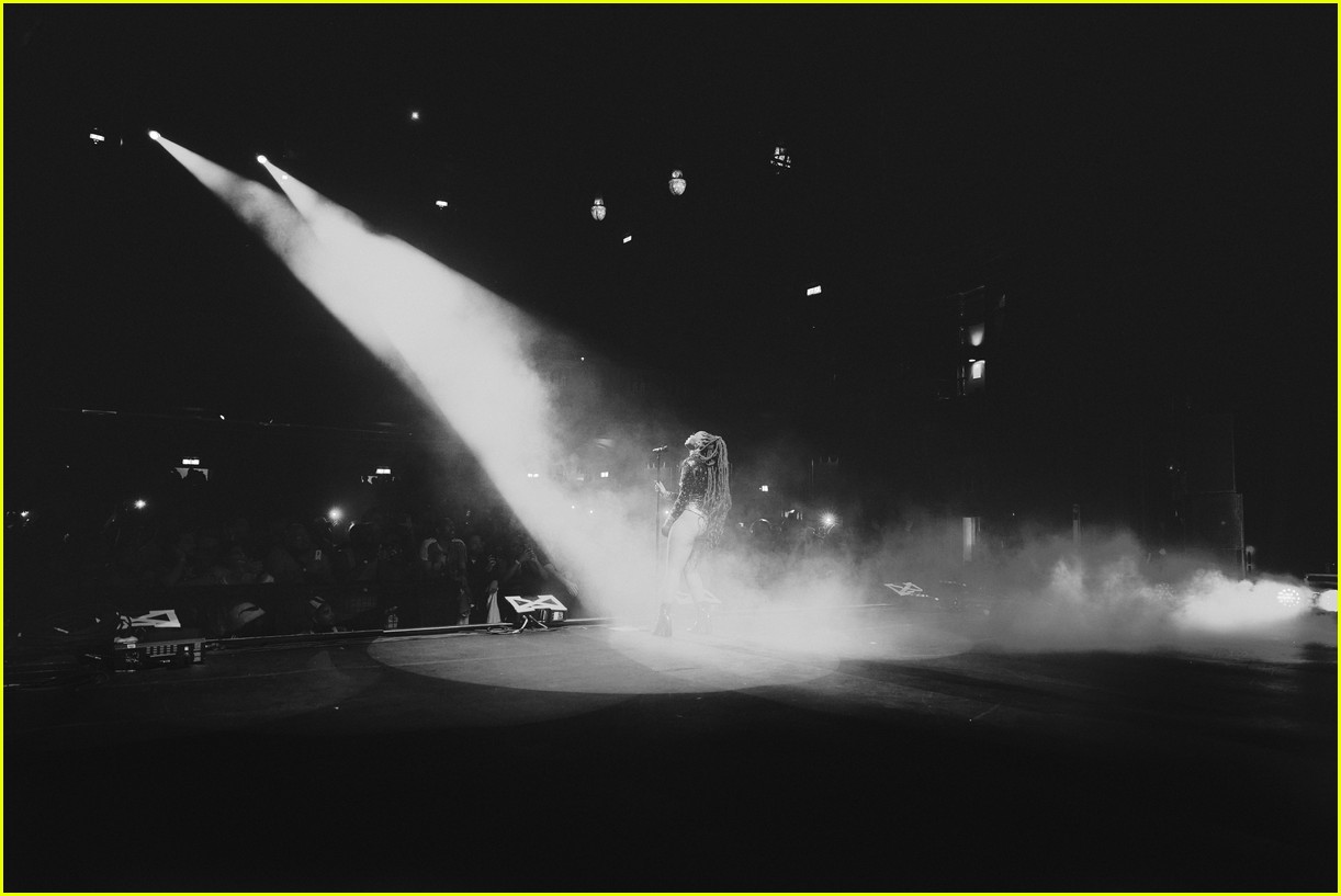 Chloe Bailey's Set List for 2023 In Pieces Tour Revealed After First ...