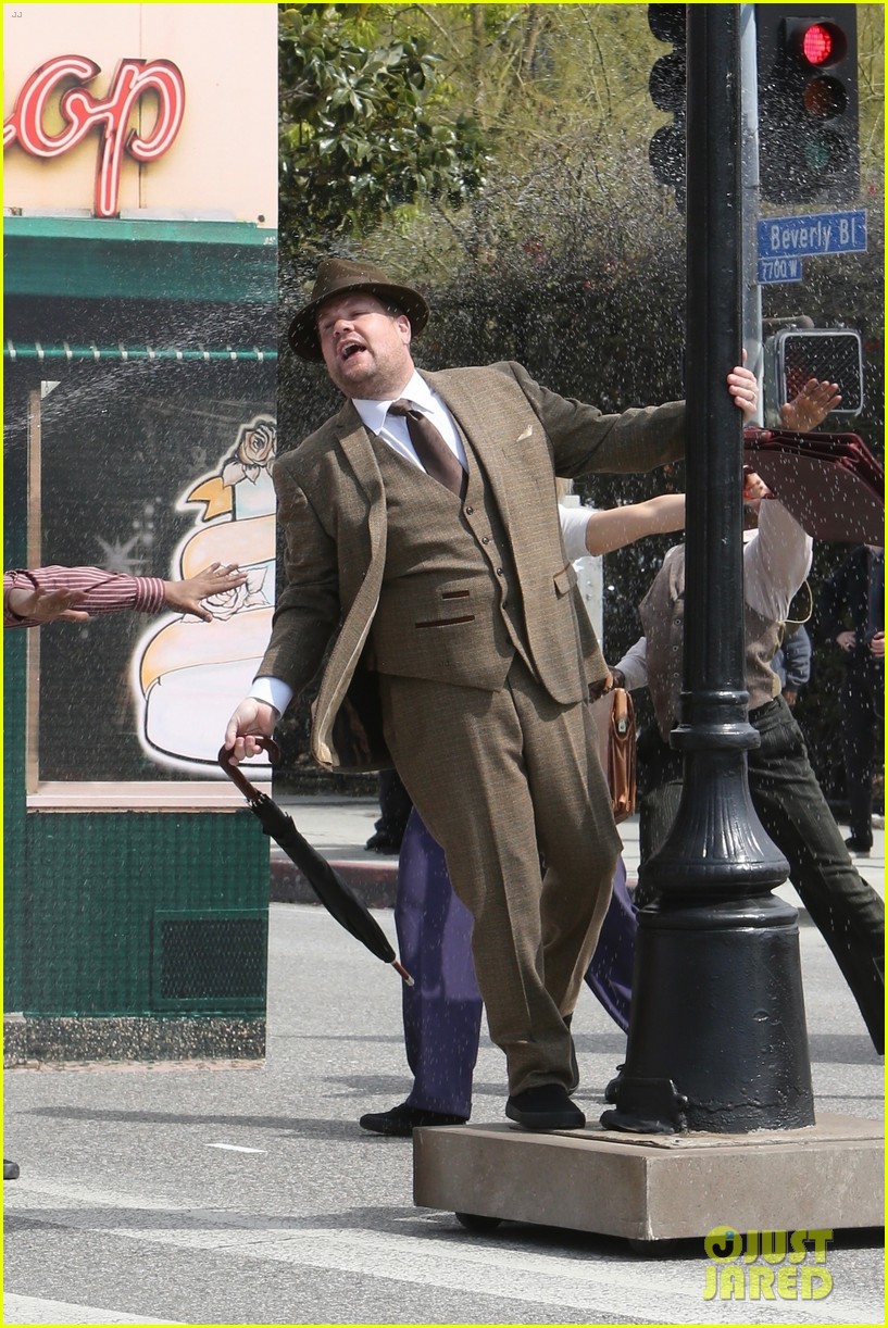 Josh Gad & Jane Krakowski Play Rain Clouds For James Corden's 'Singin ...