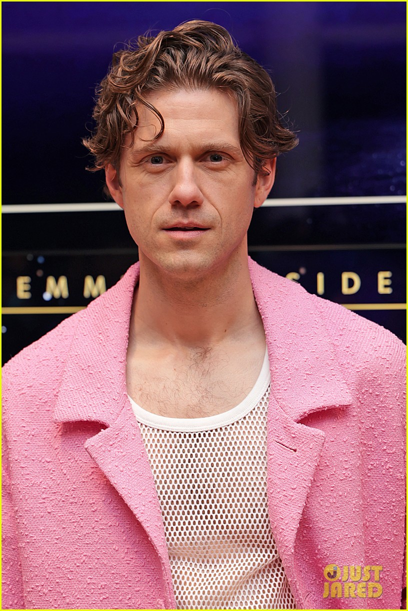 Dove Cameron Confirms She Pursued Glinda Role in 'Wicked' Movie, Talks ...