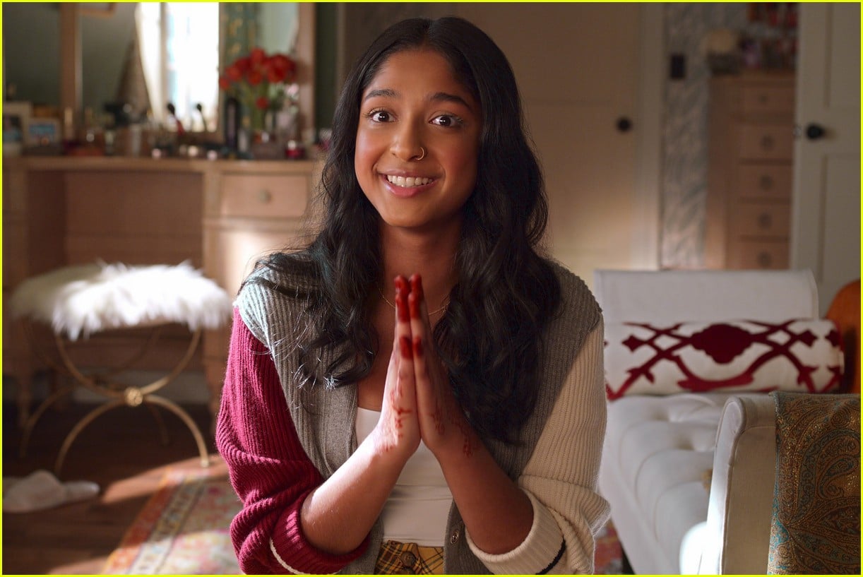 'Never Have I Ever' First Look Teaser, Photos, & Premiere Date ...